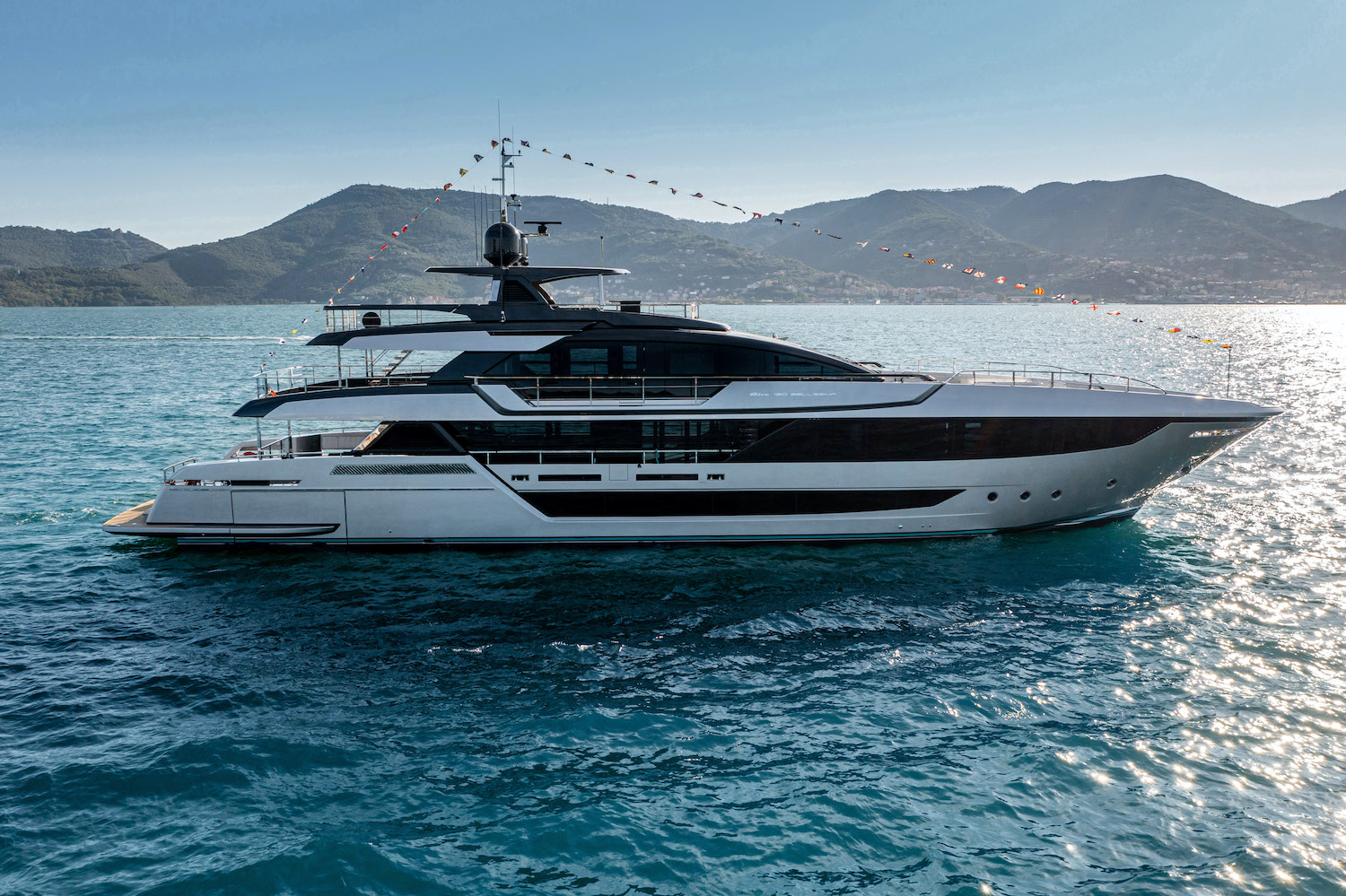 NEW RIVA 130’ BELLISSIMA